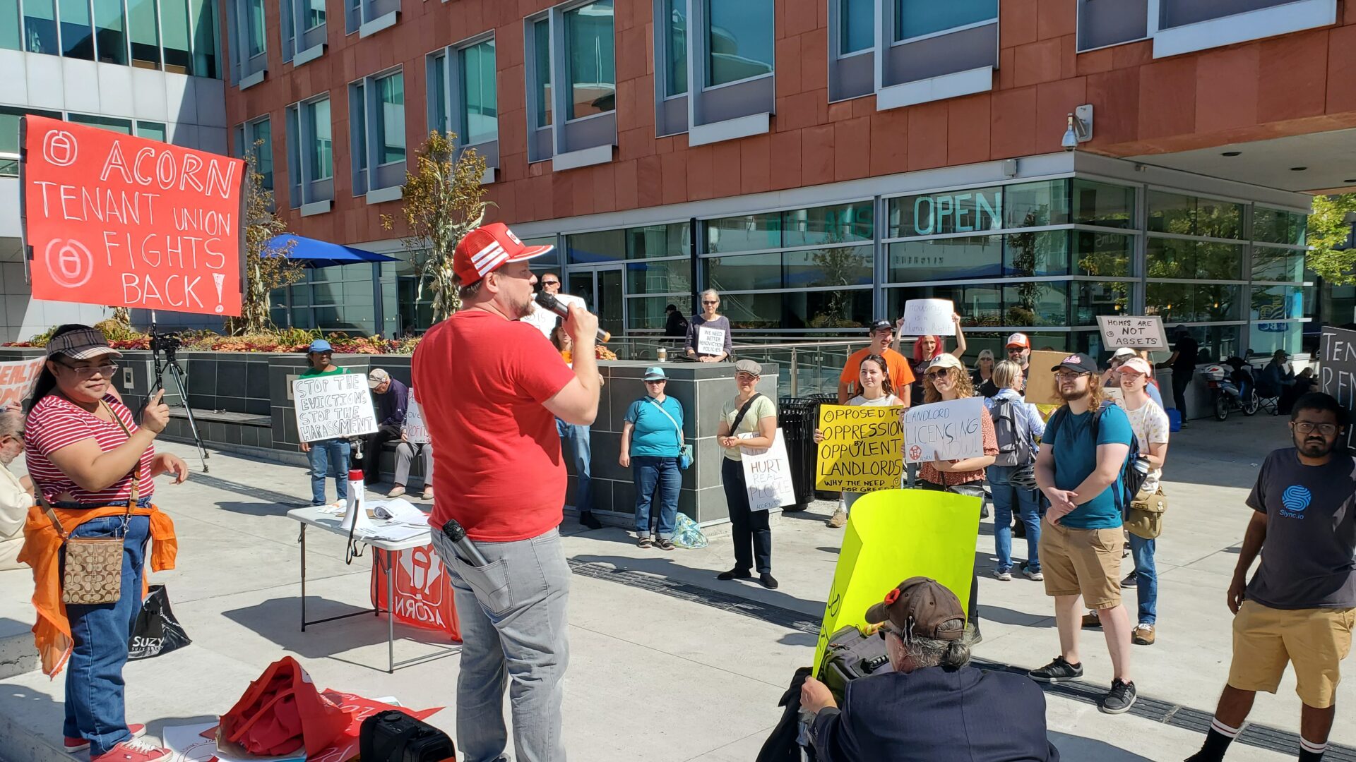 Waterloo Region ACORN Rally to Fight for a Renoviction Bylaw! - ACORN Canada