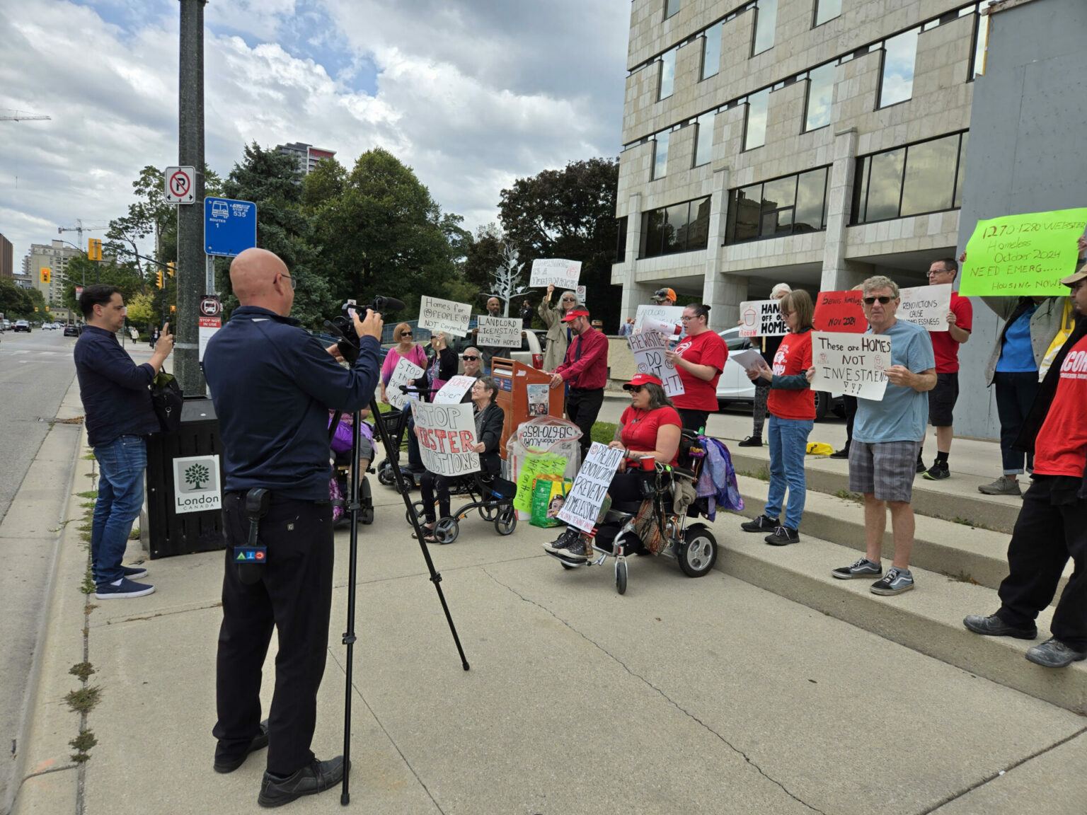 London ACORN fights for a stronger anti-renoviction bylaw - ACORN Canada