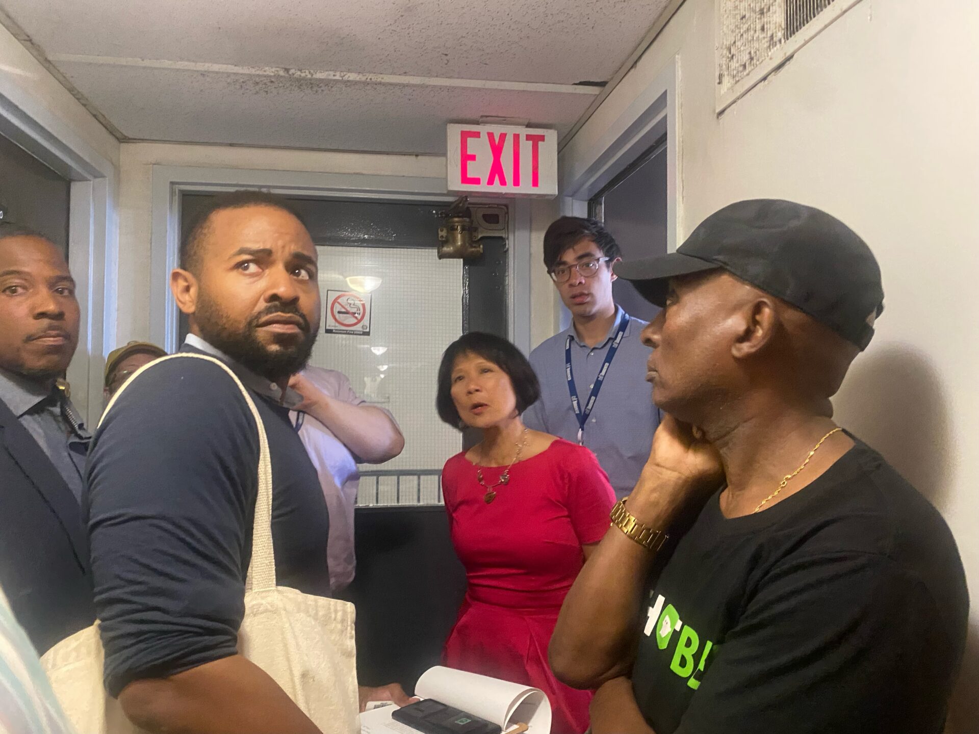 Toronto ACORN walks Mayor through 500 Dawes Rd to see first-hand the ...